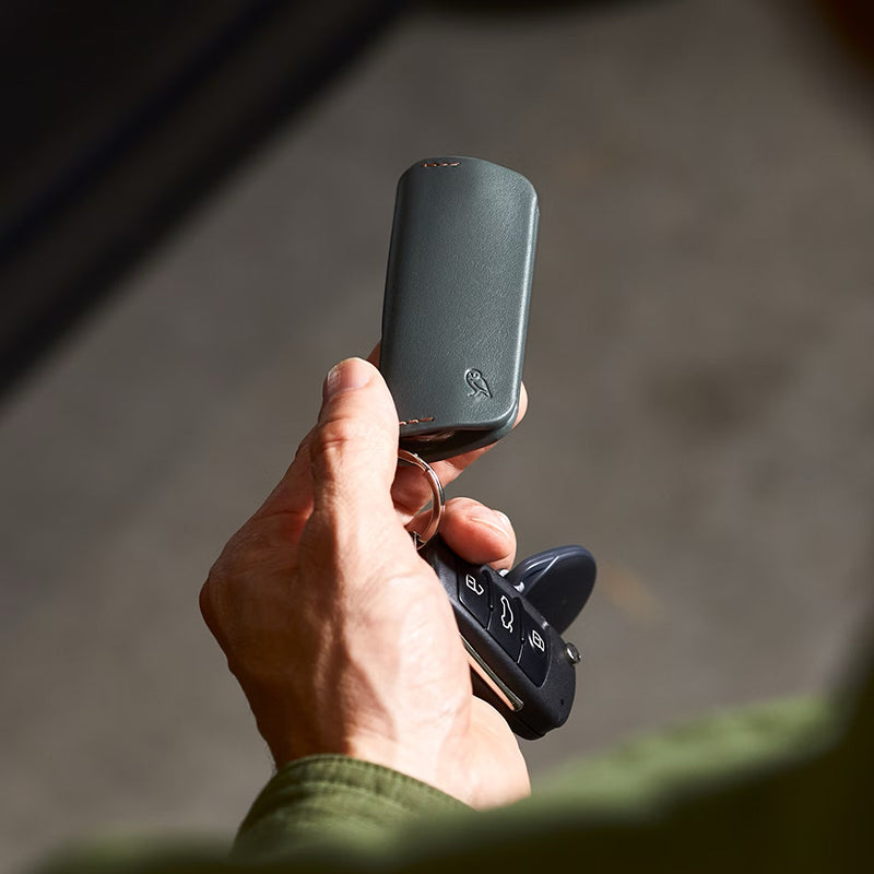 Bellroy | Key Cover Plus – pomegranate.com.au